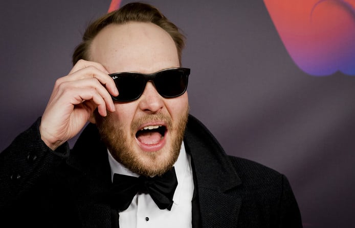 Lubach begint actie tegen ‘aan corona verdienend’ Rumag: ‘Triestste ...