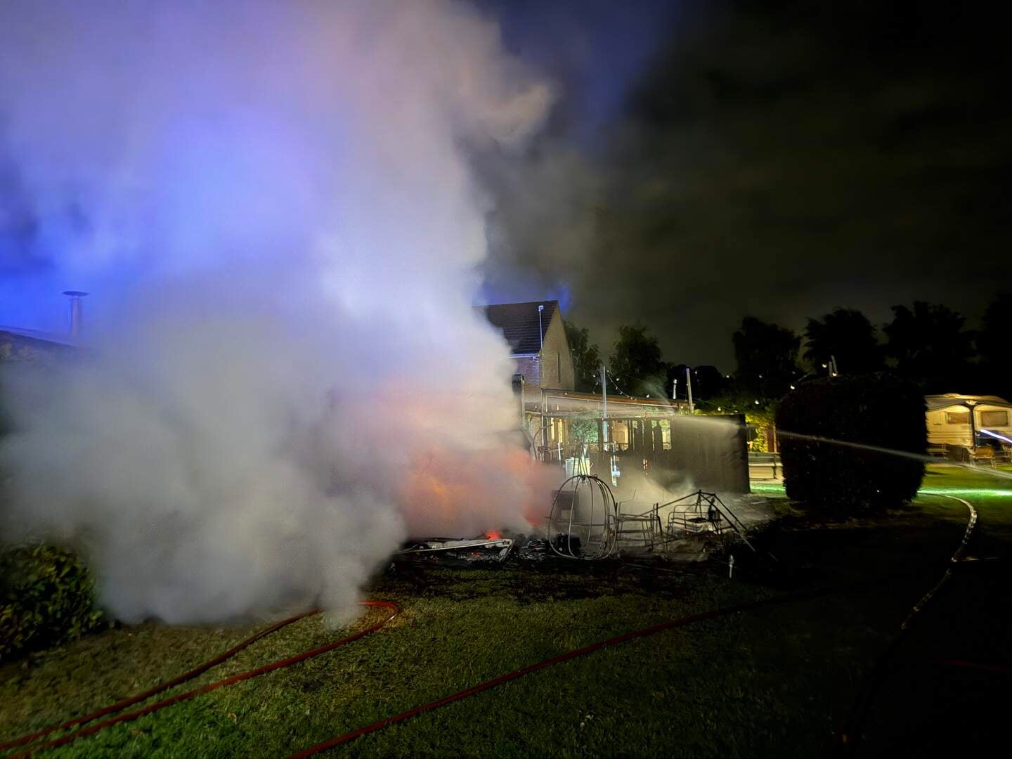 Caravan volledig uitgebrand bij brand op camping in Melderslo | De ...