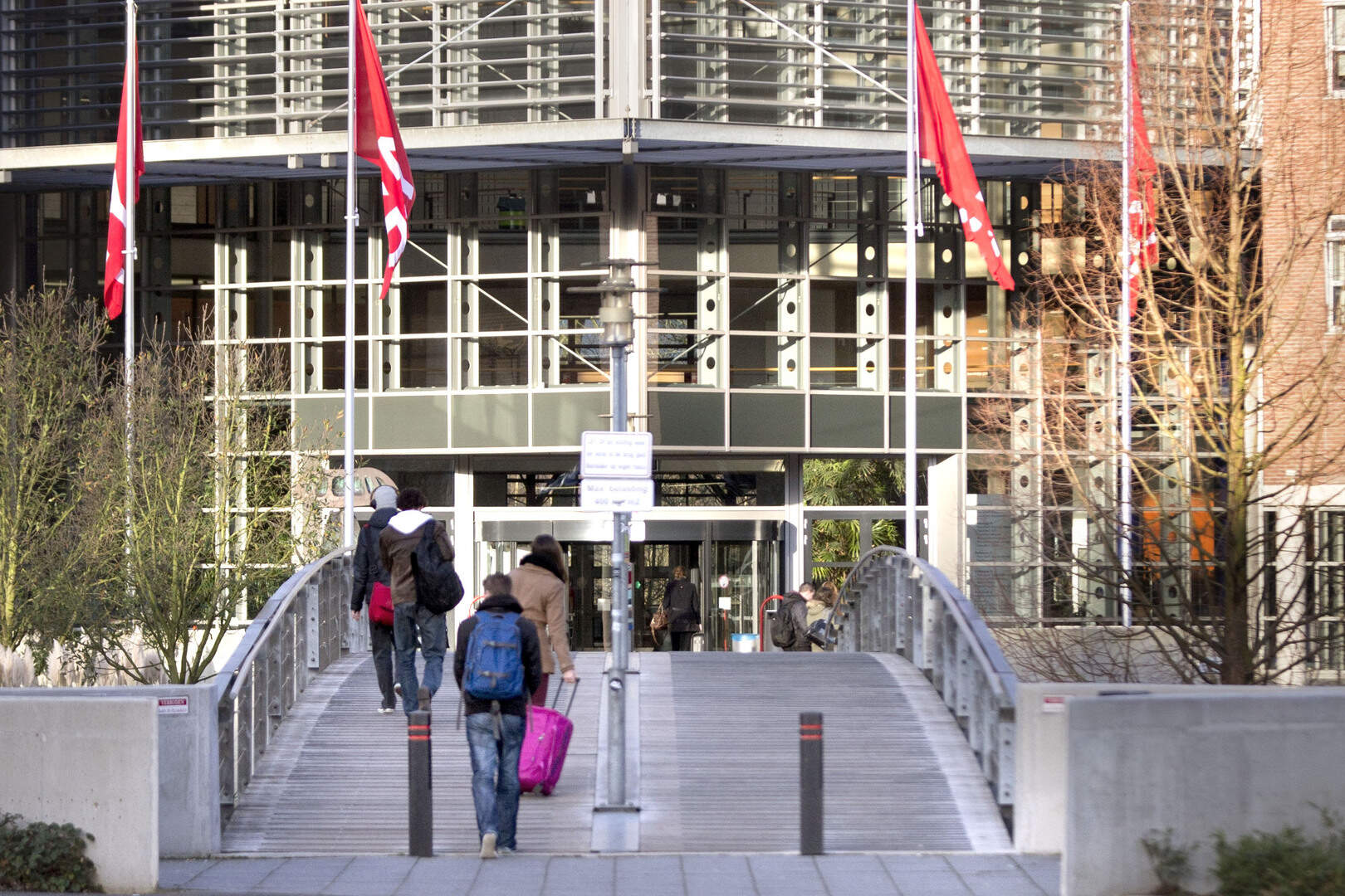 Man weigert collegegeld te betalen aan Zuyd Hogeschool in Heerlen, is ...
