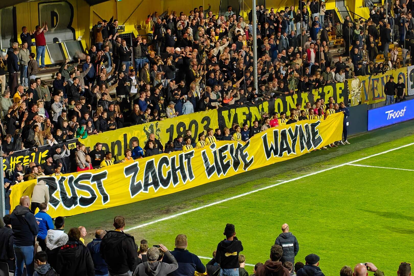 Gemengde gevoelens bij laatste duel van VVV: ‘Tijdens het applaus voor ...
