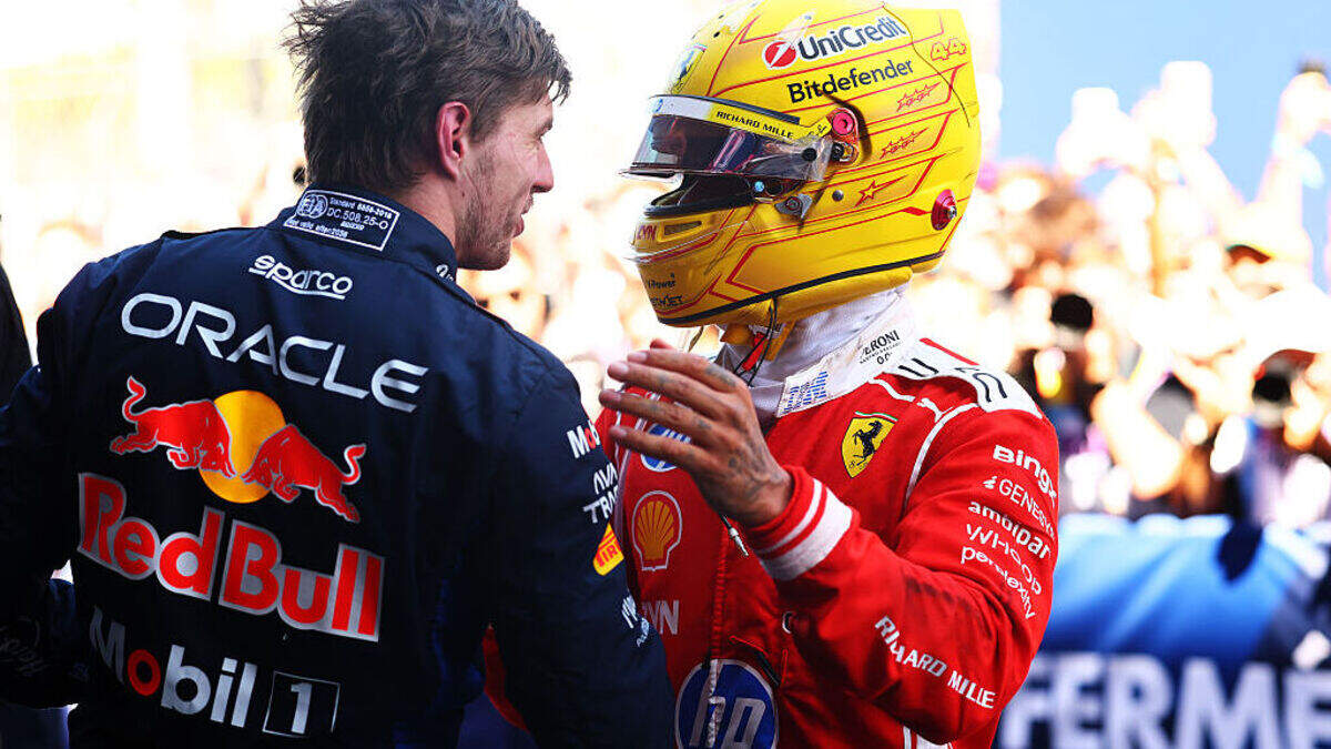 Historische overwinning Lewis Hamilton geeft Max Verstappen stof tot ...