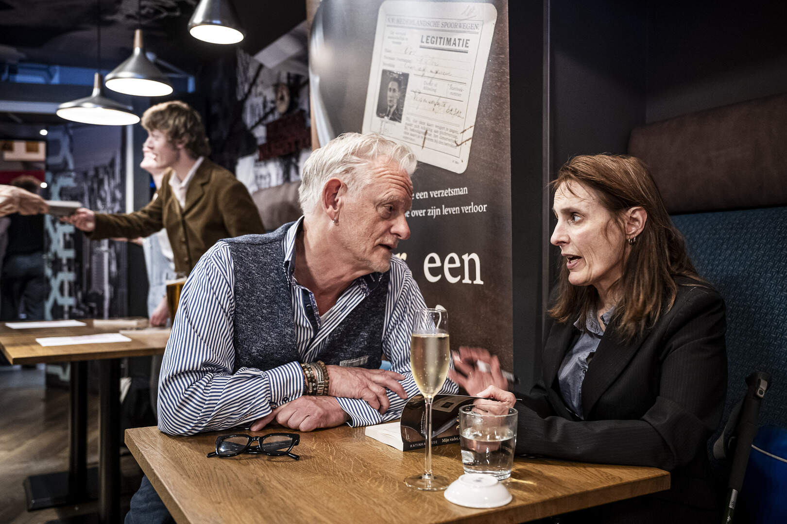 Zoon van verzetsman hoort na decennia het volledige verhaal over Het ...