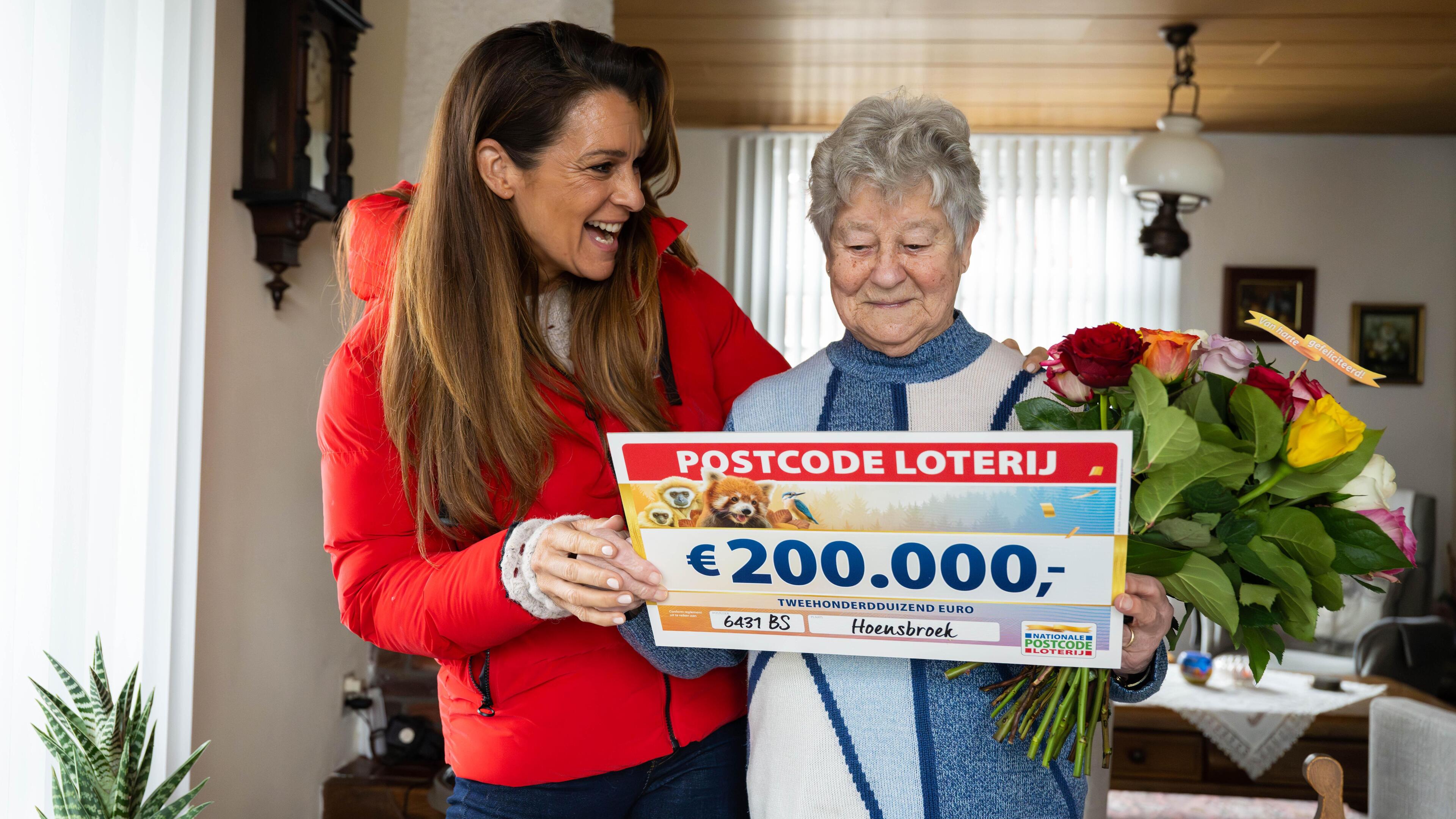 Drie huishoudens in straat Hoensbroek mogen miljoen van de Postcode ...