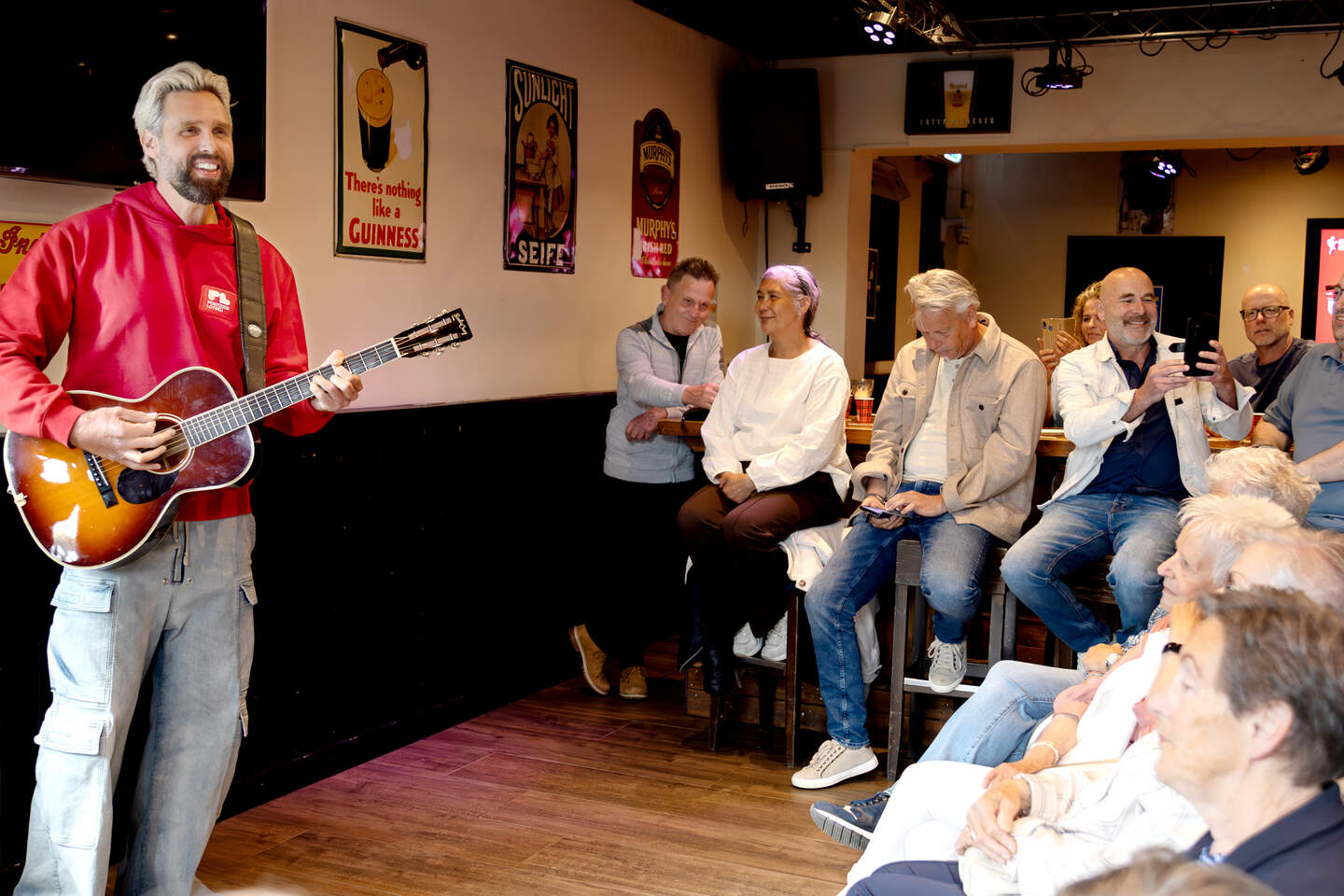 SuperPostcodeprijs valt in Maasbree : ‘Mijn God, waar moet ik dat aan ...