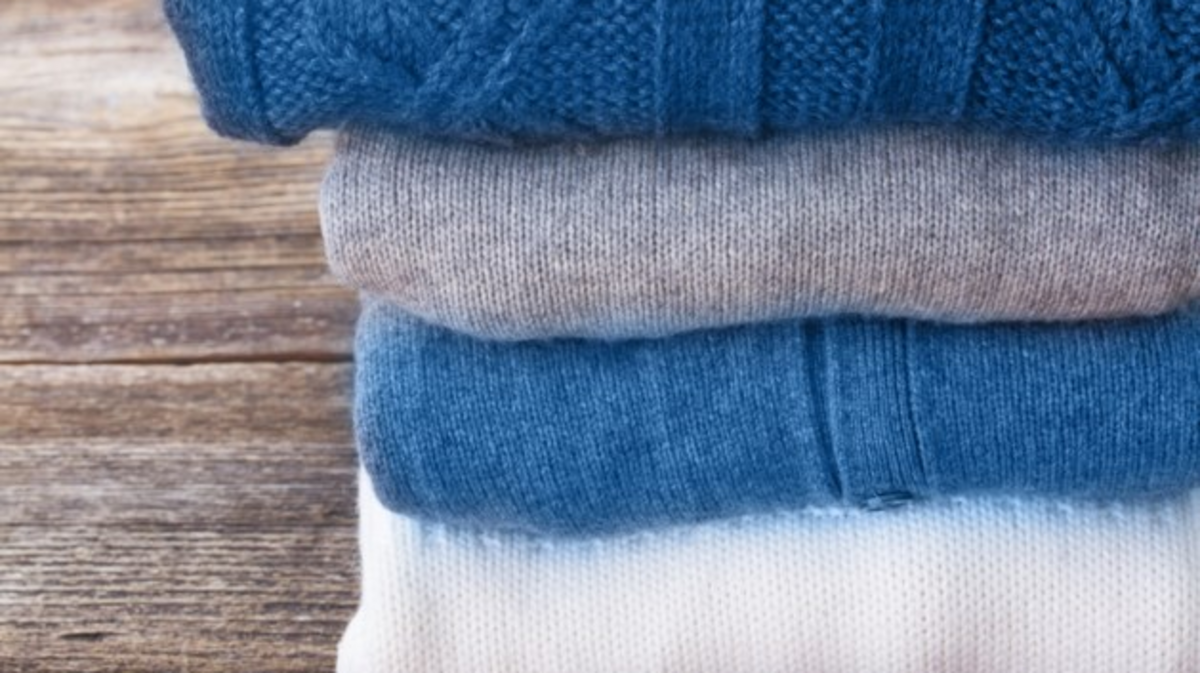 Leden van scouting en schutterij zamelen kleding en textiel in | De ...