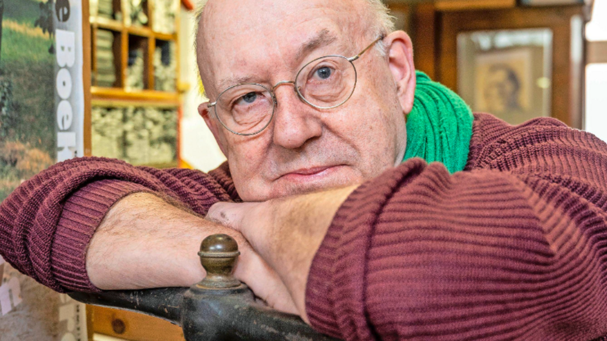 Reve-biograaf en literatuurhistoricus Nop Maas (76) overleden | De ...