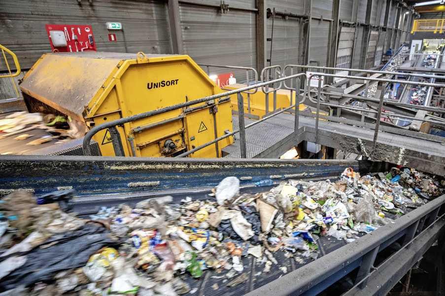 Scheiden afval is een grote bende: groot deel plastic wordt alsnog ...