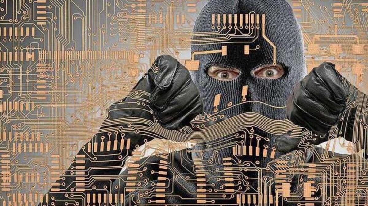 Oudere is banger voor een hacker dan voor een inbreker. Terecht? | De ...