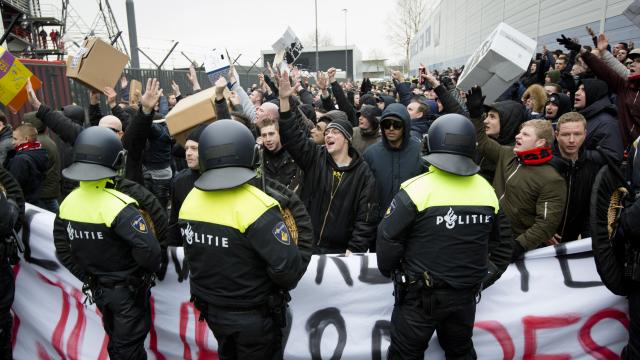 172 fans verhoord voor rellen bij Feyenoord-Roda | De Limburger