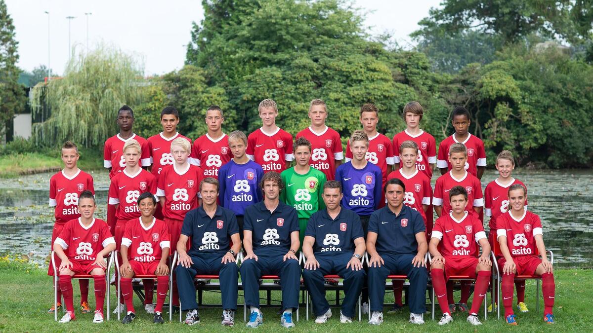 De drie van FC Twente C1:Tijjani Reijnders, Sam Beukema en Jill Roord ...