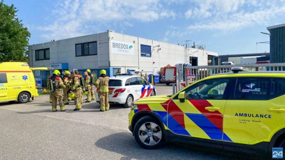 Persoon krijgt bijtende stof in gezicht bij bedrijf in Weert | De Limburger