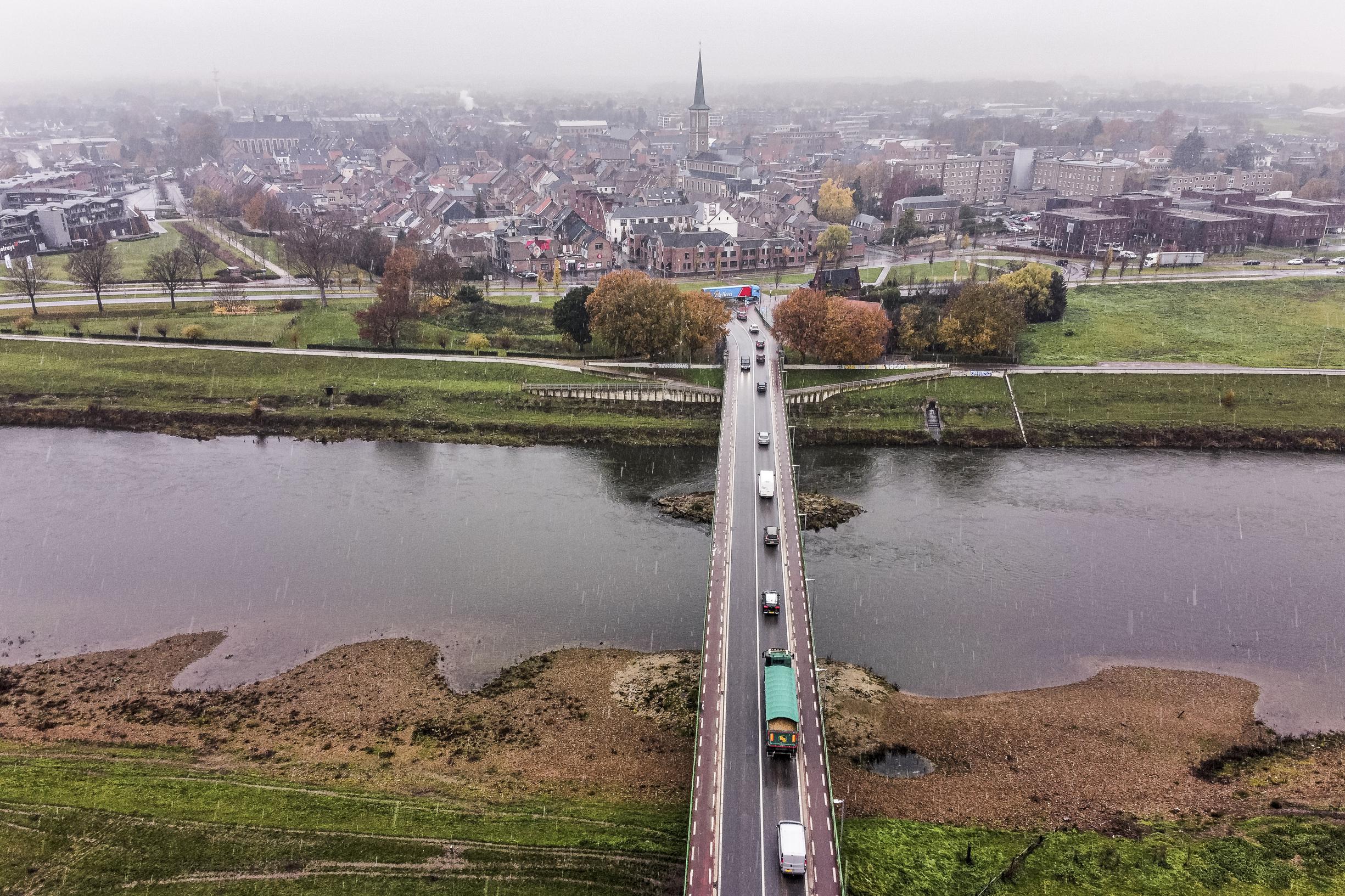 Dorpsplatform Elsloo op excursie naar Maaseik | De Limburger