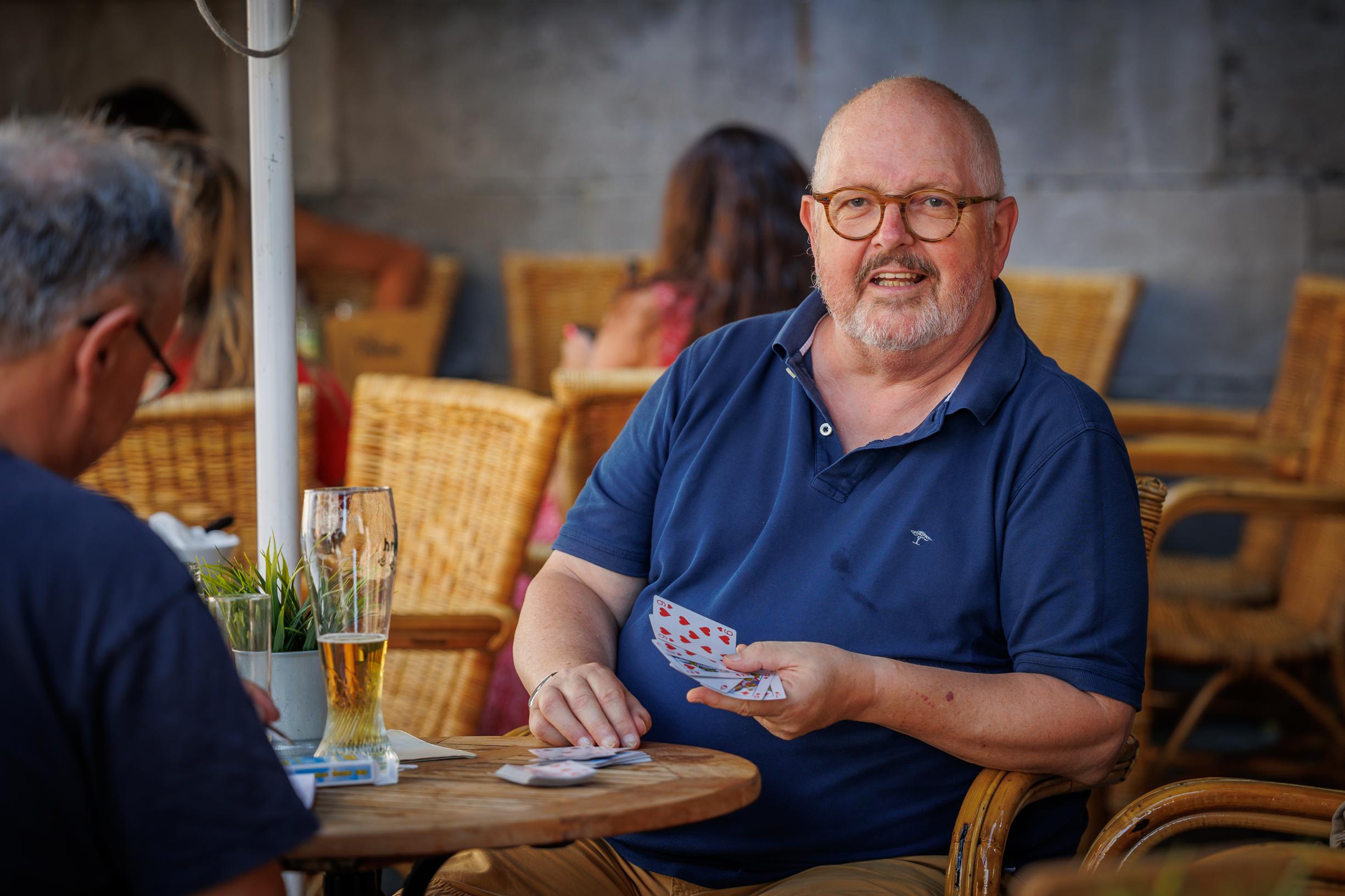 Wie kent nog het typisch Maastrichtse kaartspel Stökske rapen ? | De ...