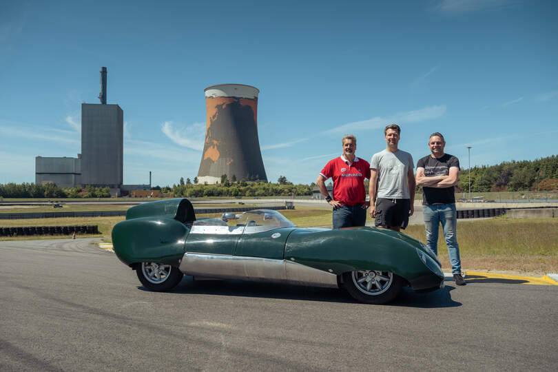 Ondernemer uit Weert redt iconisch Brits sportautomerk: Peter Tunissen ...