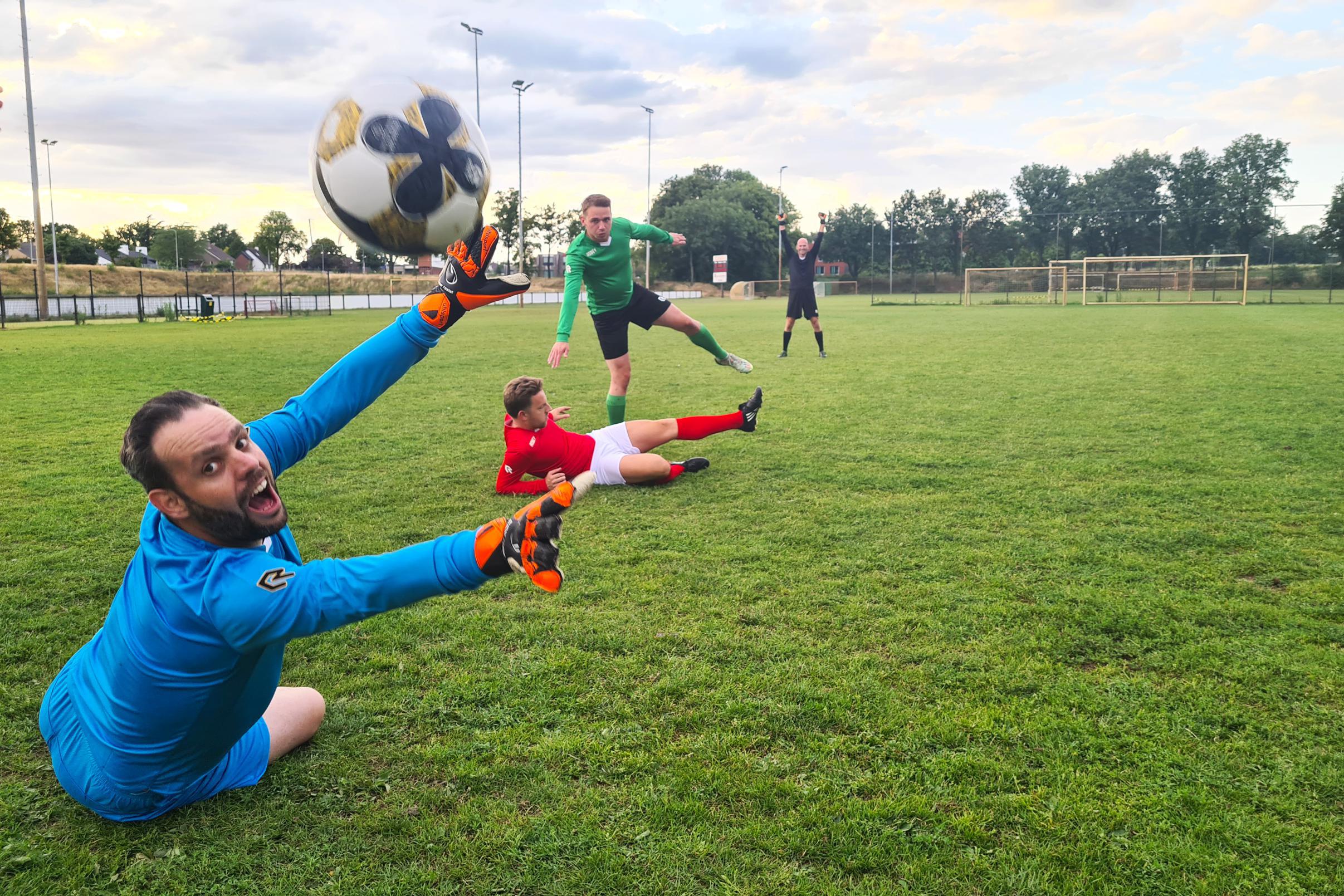 Carnavalsverenigingen trappen jubileumseizoen Onger ‘t Viaduct af met ...